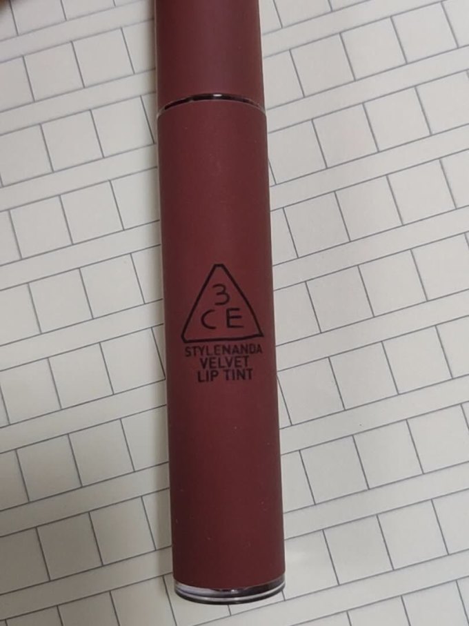 3CE唇彩唇蜜怎么样 黄黑皮，唇色很深，唇纹重，不化..._什么值得买