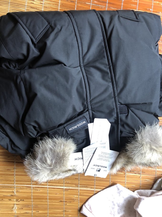 Woolrich男士羽绒服怎么样 毛领不像图片的那样大，款式简约..._什么值得买