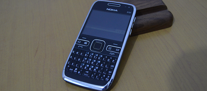 #热征#诺基亚#经典的商务风系列—诺基亚 E72i（旧物重温）_其他智能手机_什么值得买