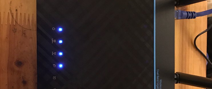 ASUS 华硕 RT-ACRH17 1700M 双频全千兆低辐射 智能无线路由器 开箱_路由器_什么值得买