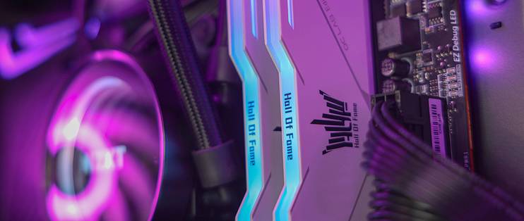 【硬件开箱】影驰名人堂也有RGB了，HOF OC lab 极光 3600MHz内存，X570最佳伴侣_台式机内存_什么值得买