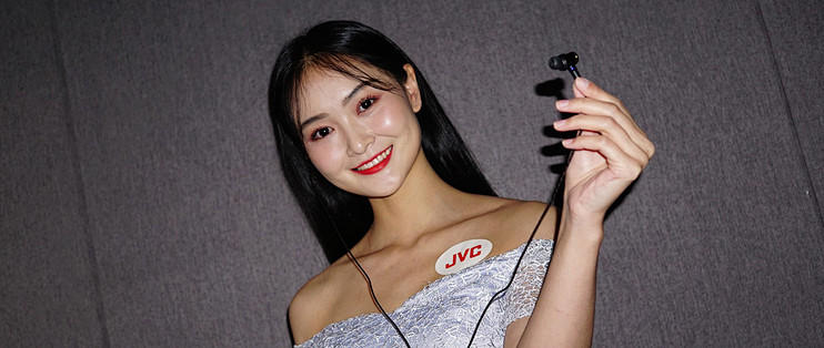 HA-FW10000技术下放之作： JVC 发布 HA-FW1800 木振膜动圈耳机等多款新品售价预计4100元，12月4日正式开售_耳塞式耳机_什么值得买