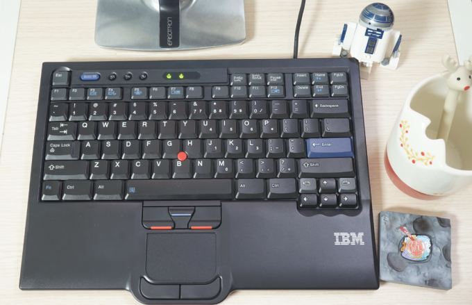 IBM键盘怎么样 绝对的经典：IBM点指杆一体化小型键盘_什么值得买