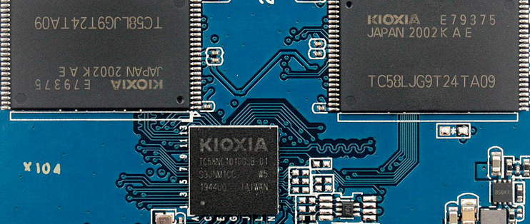 开膛剖肚：拆解分析铠侠TC10到底强在哪儿_固态硬盘_什么值得买