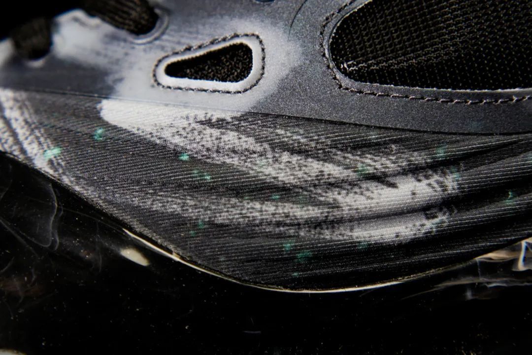 WEN鞋评-开箱 | 把KT6"解剖"给你看！球鞋界的《富春山居图》究竟是如何构成的？_篮球鞋_什么值得买