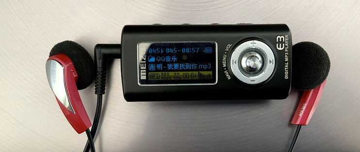 人到中年，歌单稳定，翻出我当年的魅族E3 MP3播放器_专业音频_什么值得买