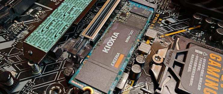 【季节装机第三期】铠侠RC10 SSD：不可错过的速度追求，装机性价比固态就该这么选！_固态硬盘_什么值得买