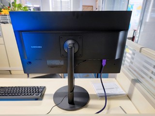 SAMSUNG 三星 F27T700QQC 27英寸 IPS技术 FreeSync 显示器(2560×1440、75Hz、99%sRGB ...