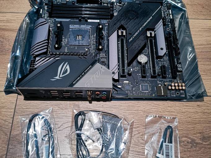 玩家国度ROG STRIX X570 E GAMING主板怎么样 这个主板很ROG - 华硕x570E_什么值得买
