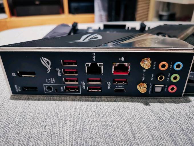 玩家国度ROG STRIX X570 E GAMING主板怎么样 这个主板很ROG - 华硕x570E_什么值得买