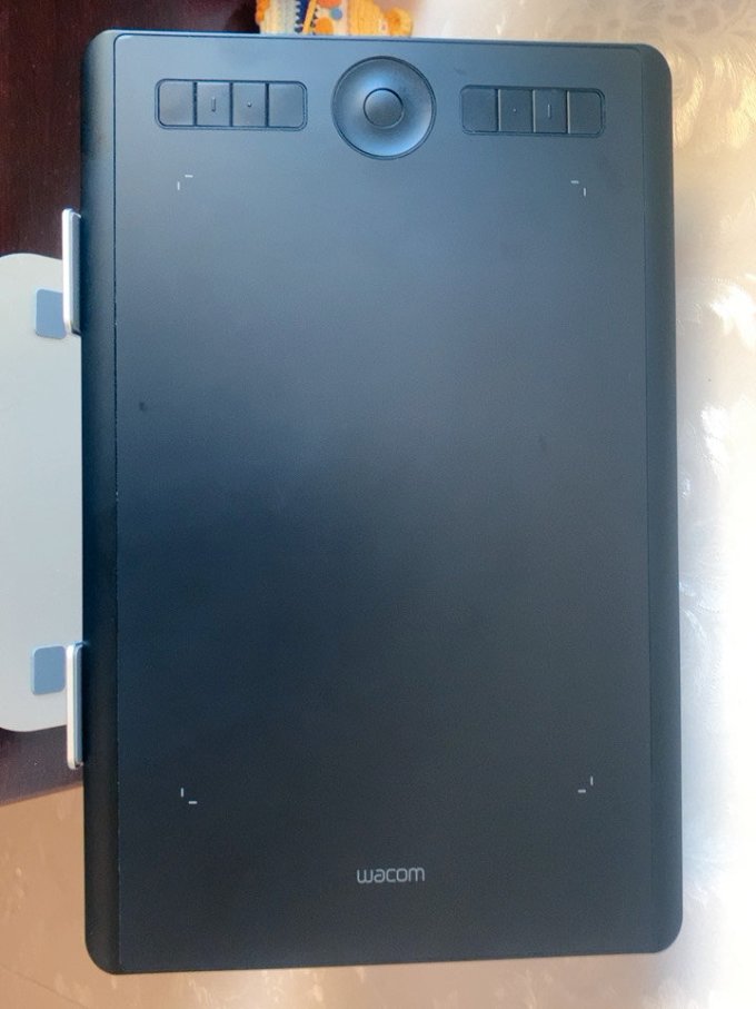 和冠PTH-660/K0数位板怎么样 Wacom pth660 名不虚传的手绘_什么值得买