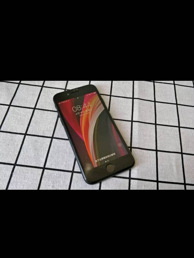苹果iPhone SE2iPhone怎么样 苹果 SE2发布一年，还撑得住吗？_什么值得买