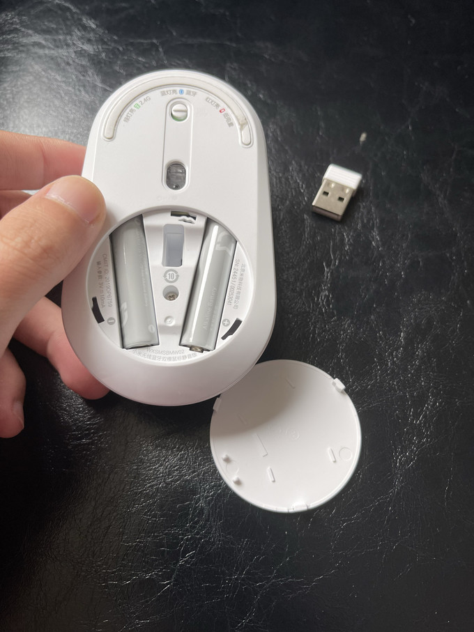 小米XMWS002TM鼠标怎么样 晒晒办公室里的小米无线双模静音鼠标_什么值得买