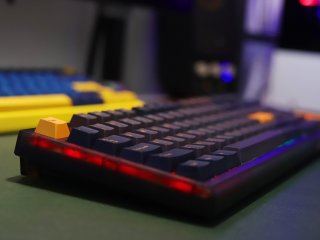 RX-STORM RX980 98键 2.4G蓝牙 多模无线机械键盘 云海 restorm限银轴 RGB【报价 价格 评测 怎么样】 -什么值得买