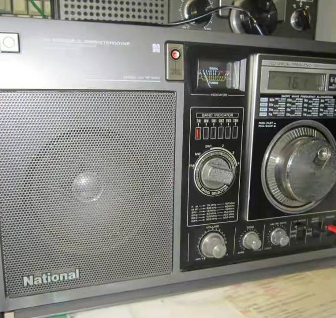 松下收音机怎么样 看看买不起的系列，日本松下RF-B300_什么值得买