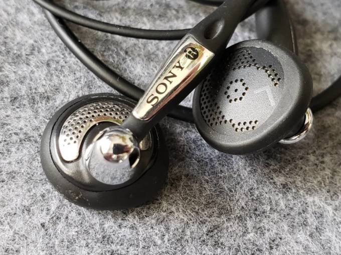 索尼耳机怎么样 一代经典 SONY mdr e888_什么值得买