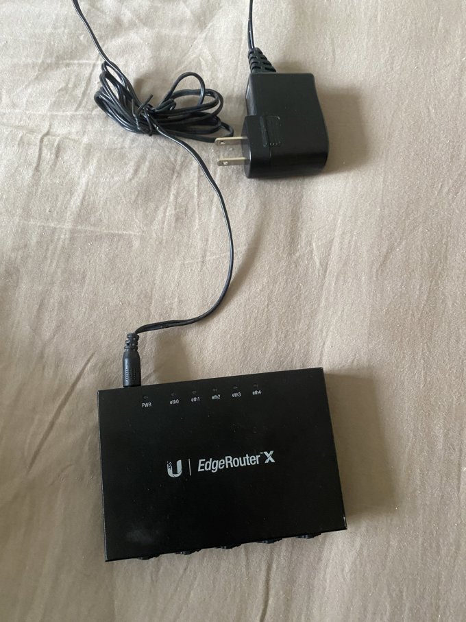 优倍快路由器怎么样 ubnt erx弱电箱路由器_什么值得买