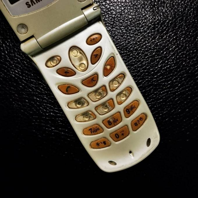 三星手机怎么样 国内双屏手机开创者-三星A288_什么值得买