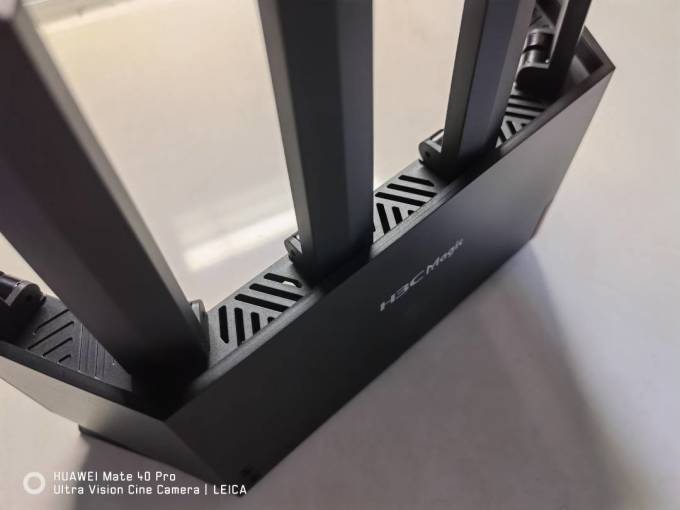 新华三路由器怎么样 立着用的路由器——新华三WIFI6_什么值得买