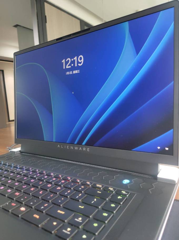 外星人X17 R1 2021款游戏本怎么样 买过就后悔，你真的需要性能笔记本吗？_什么值得买