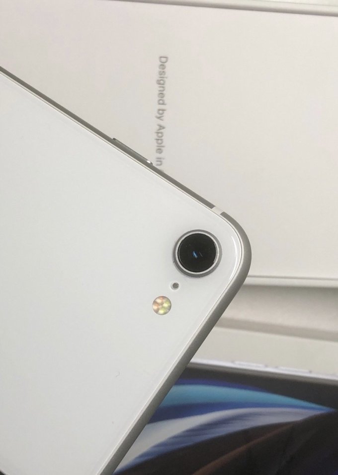 苹果iPhone SE2iPhone怎么样 经典中的经典 iPhone SE2_什么值得买