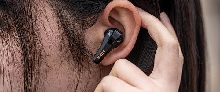 RGB TWS耳机你见过没？Tezo Spark Ⅱ火花电竞真无线蓝牙耳机评测_蓝牙耳机_什么值得买