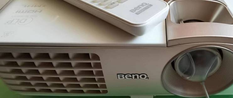 投影仪篇：BenQ（明基）i700让我的家庭观影有了电影院般的视觉享受。_投影设备_什么值得买