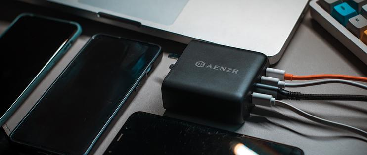 4C口的超大杯？AENZR 130W氮化镓充电头轻体验_充电器_什么值得买