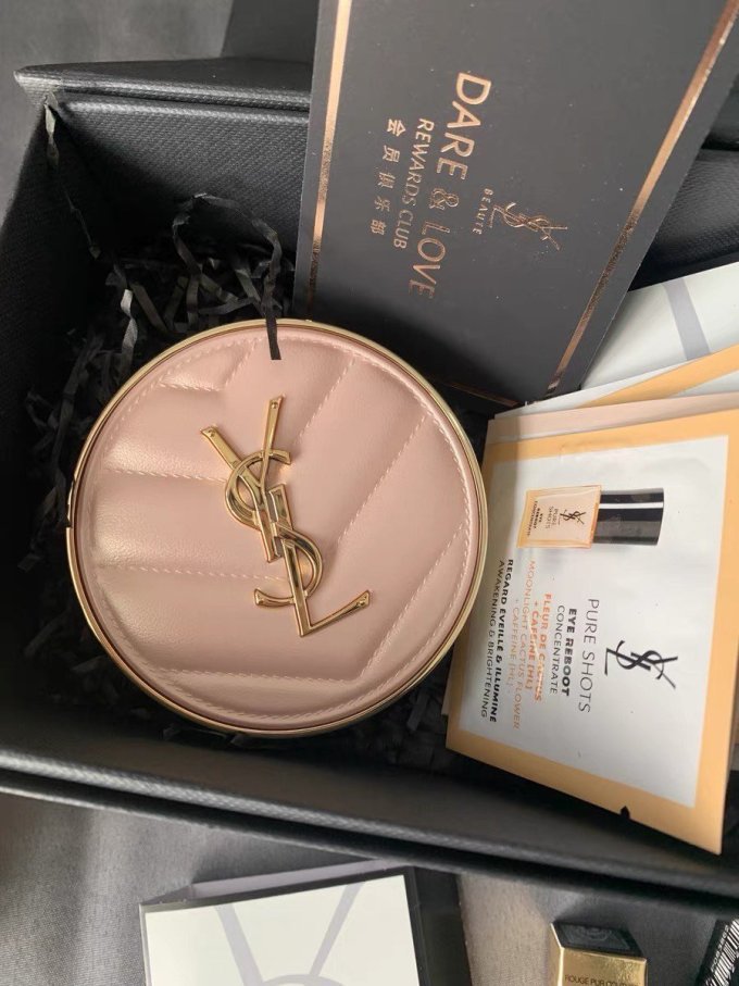 圣罗兰面部彩妆怎么样好用吗 ysl粉气垫 干皮气垫被他拿捏了！！！_什么值得买