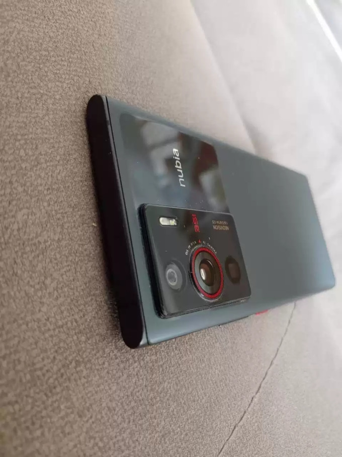 努比亚Z40 Pro 引力版安卓手机怎么样 风格独特的努比亚 Z40pro_什么值得买