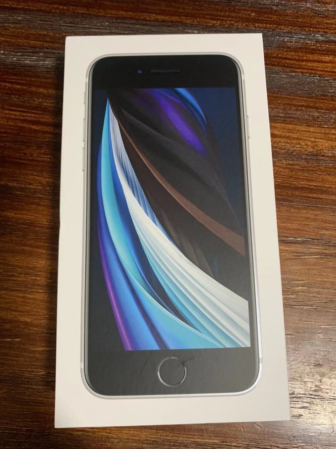 苹果iPhone怎么样 九百多的全新国行se2_什么值得买