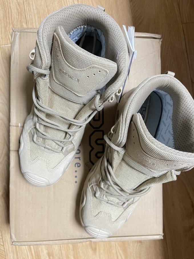 LOWA登山鞋怎么样 LOWA ZEPHYR GTX 送到 对比 HOKA Kaha2_什么值得买