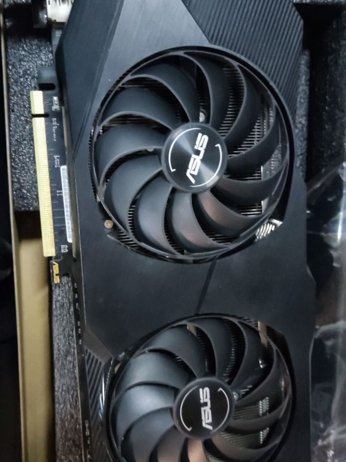 华硕显卡怎么样 多多购买5600xt锻炼卡一张收到之后挺惊讶的_什么值得买