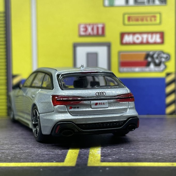 MiniGT 奥迪RS6 Avant Carbon_什么值得买