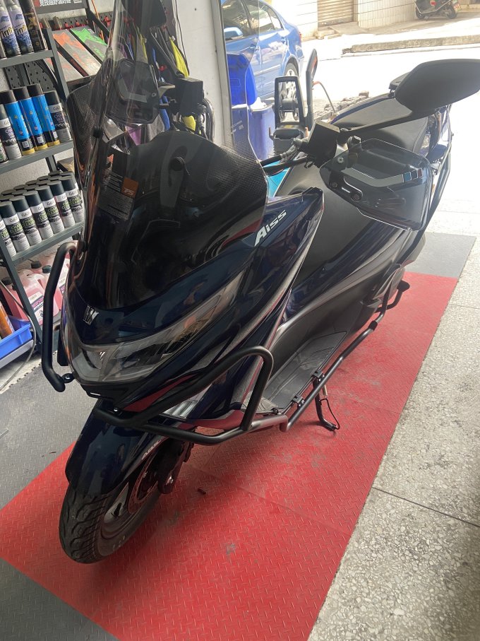 给神车铃木UY125的升级款UHR150装个护杠_什么值得买