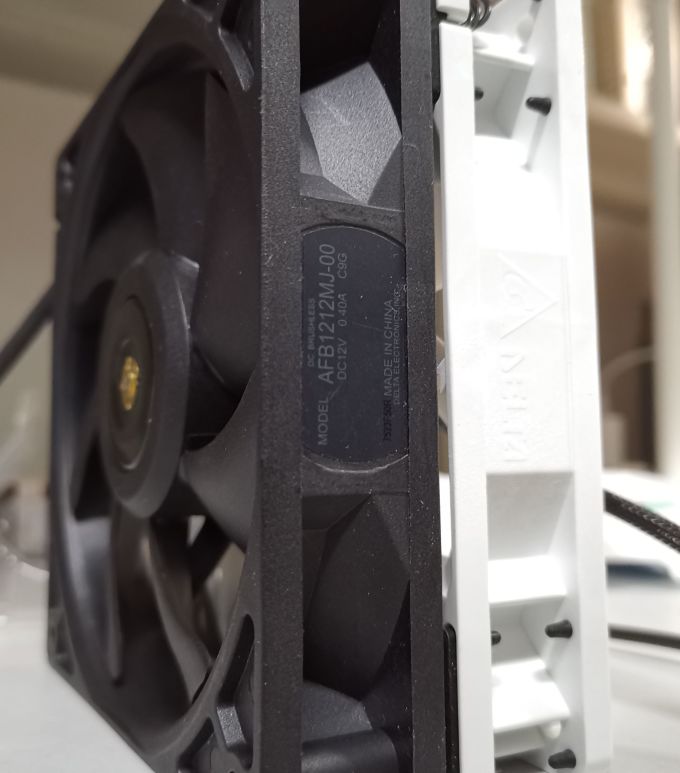 台达散热风扇怎么样 台达AFB1212MJ：以工业形式呈现AK-12B_什么值得买