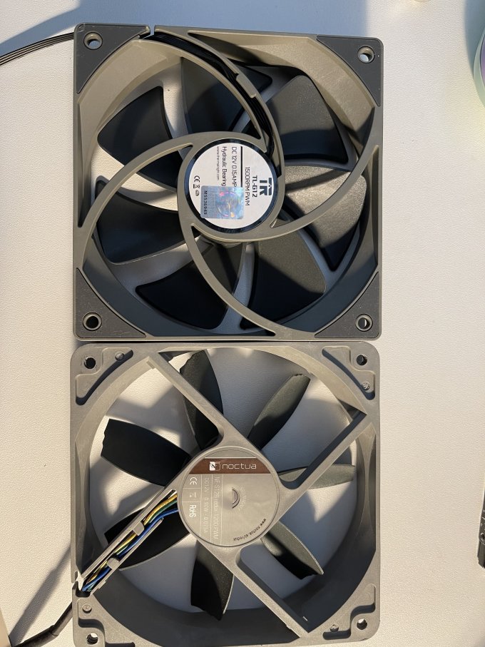 静音之选利民平价新品TL-G12与R12简单对_什么值得买