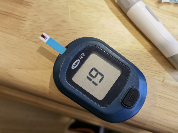 可孚KF-UA01-C其他健康电器怎么样 23岁尿酸707，在家测我就用这个_什么值得买