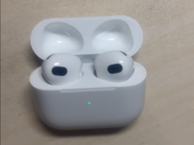 苹果蓝牙耳机怎么样 Apple Airpods 第三代 蓝牙耳机 什么值得买