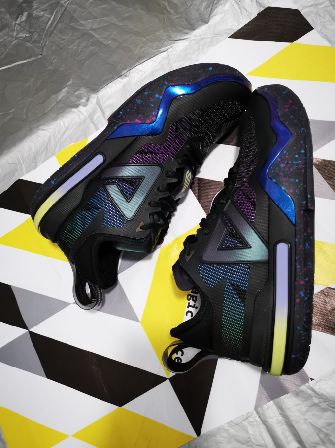 匹克篮球鞋怎么样 威金斯一代一体版本极速开箱_什么值得买