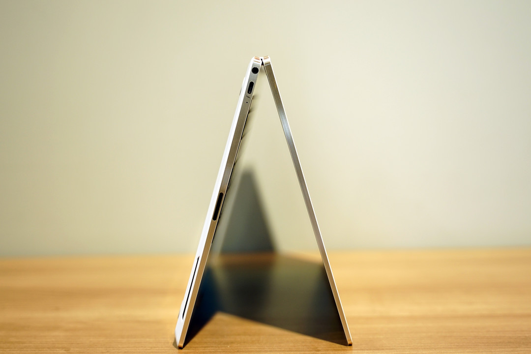 内行评测:无风扇、二合一,小米颜值最高的轻薄本?xiaomi Book Air 13 评测 超极本 什么值得买