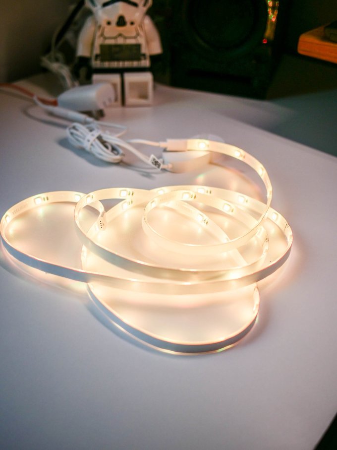 易来LED灯怎么样 桌搭氛围必备，Yeelight LED彩光灯带1S_什么值得买