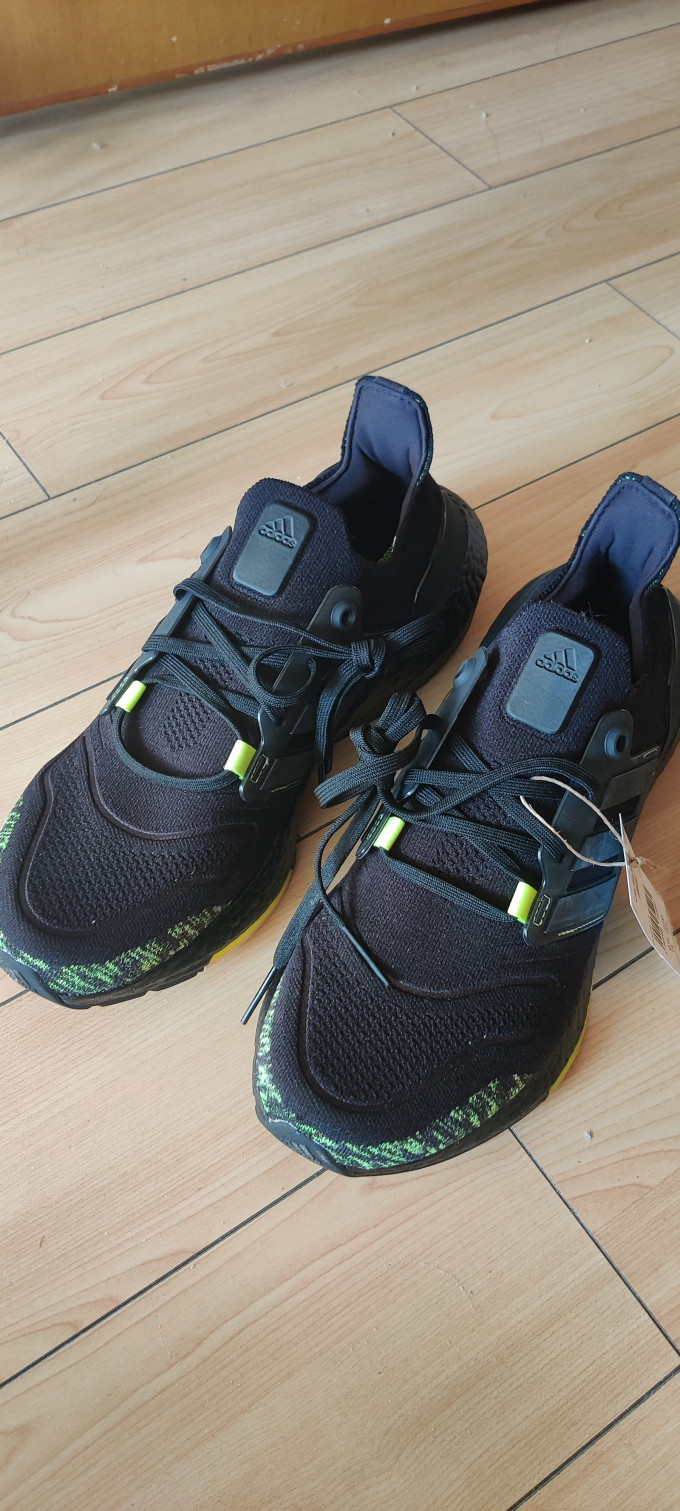 阿迪达斯跑鞋怎么样 还可以的ub22_什么值得买