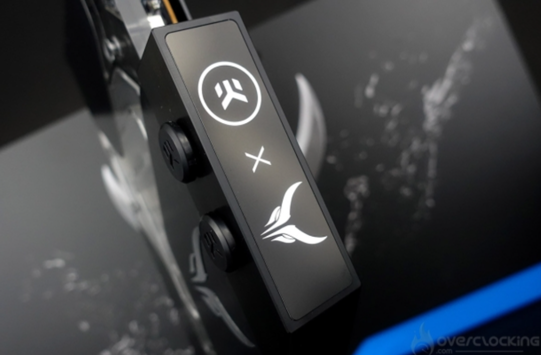 憾讯“红魔” RX 7900 XTX Liquid Devil 水冷版真容，强大供电，EK水冷头_显卡_什么值得买