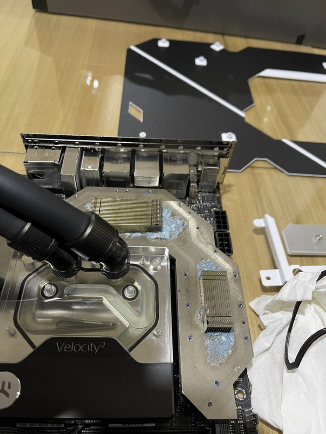 热问丨华硕 ROG Z690 Formula 主板水冷会被腐蚀，EK 官方回应，正妥善处理_主板_什么值得买