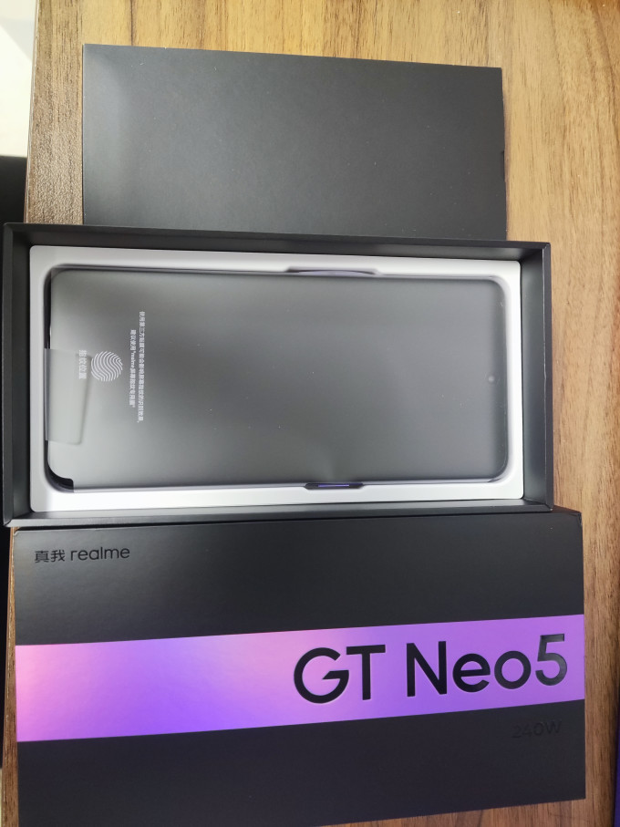 真我GT Neo5 240W快充版安卓手机怎么样 一波三折的顶配reamle真我GTneo5终于到了_什么值得买