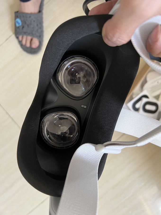 索尼的VR2和Meta的quest2～你们选哪个？_什么值得买