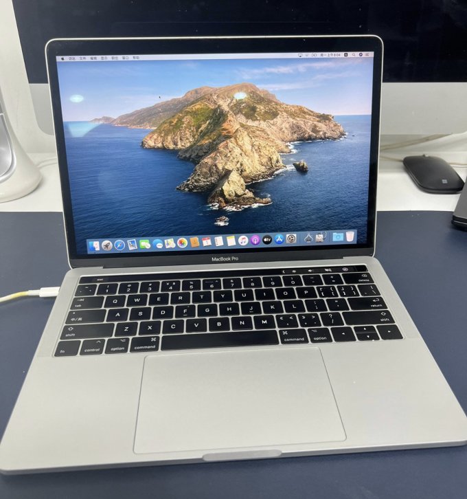 苹果MacBook Pro 2020款普通笔记本怎么样 2k多带触摸条的苹果笔记本_什么值得买