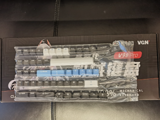 VGN V98 Pro 97键 2.4G蓝牙 多模无线机械键盘 极地限定款 极地狐轴 RGB【报价 价格 评测 怎么样】 -什么值得买