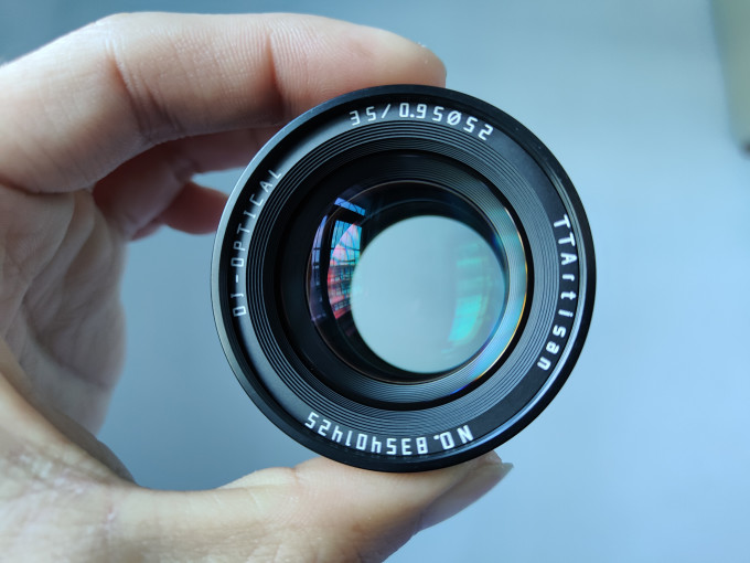 铭匠 35mm f0.95_什么值得买